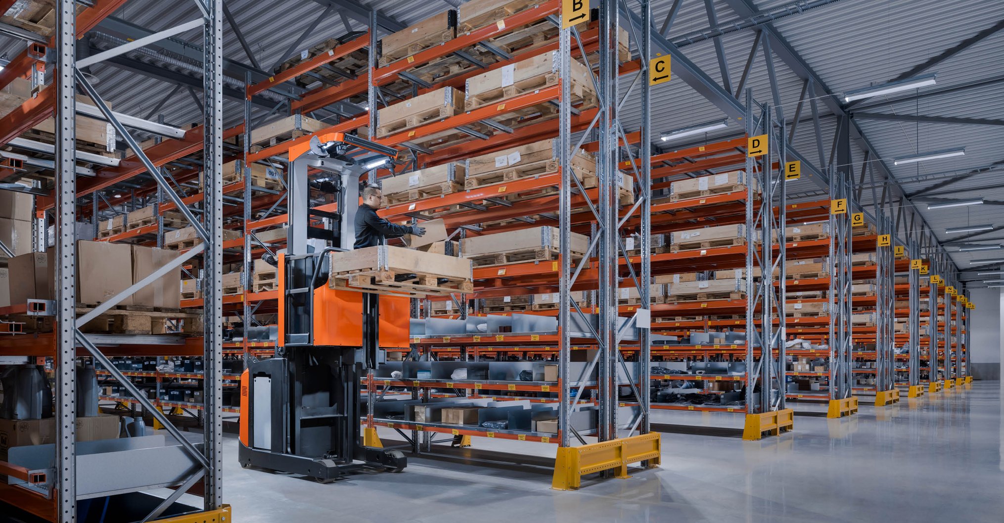 Soorten heftrucks onder de loep: voordelen en nadelen