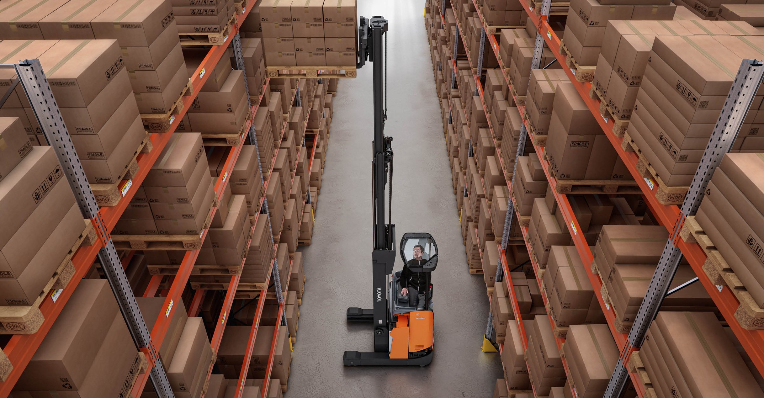 Veilig werken met reachtrucks in magazijnen: 12 essentiële tips